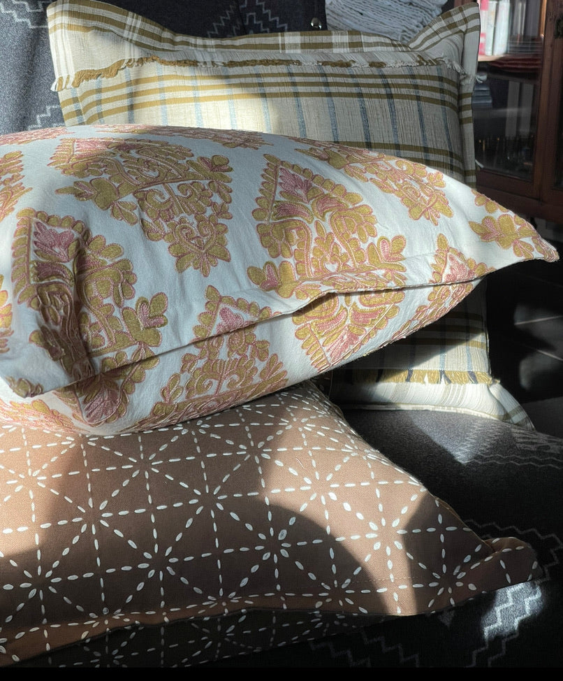 Kettlewell Collection Kimono Pillow – Gretalogie